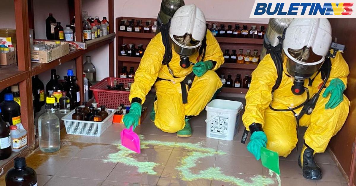 Pembantu Makmal Sekolah Cedera Terkena Asid Nitrik | BULETIN TV3 Malaysia