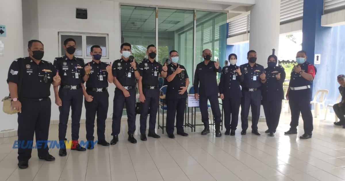 Hampir 60% sudah keluar mengundi di Muar | BULETIN TV3 Malaysia