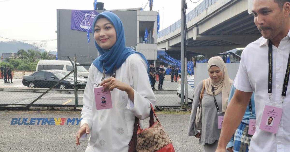 PRU-15: 9 calon hadir serah borang pencalonan Parlimen Ampang | BULETIN ...