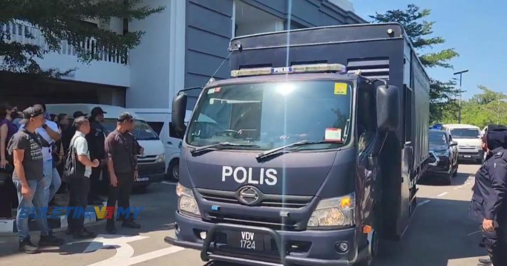 [VIDEO] 11 individu ‘Geng Upik’ termasuk ahli perniagaan bergelar ...