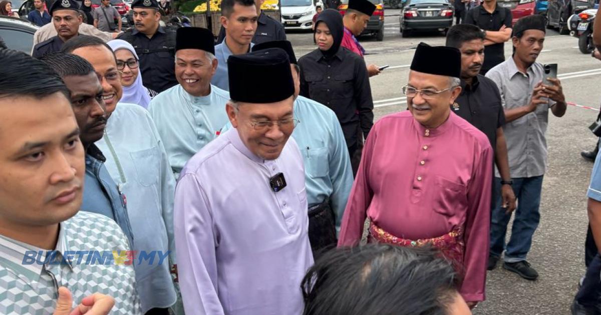 Guru KAFA, imam, bilal terima BKKA sebanyak RM250 | BULETIN TV3 Malaysia