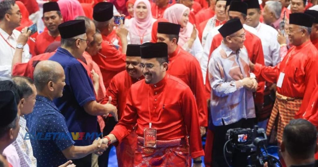 Pengerusi MARA dukacita kes buli di MRSM Besut | BULETIN TV3 Malaysia
