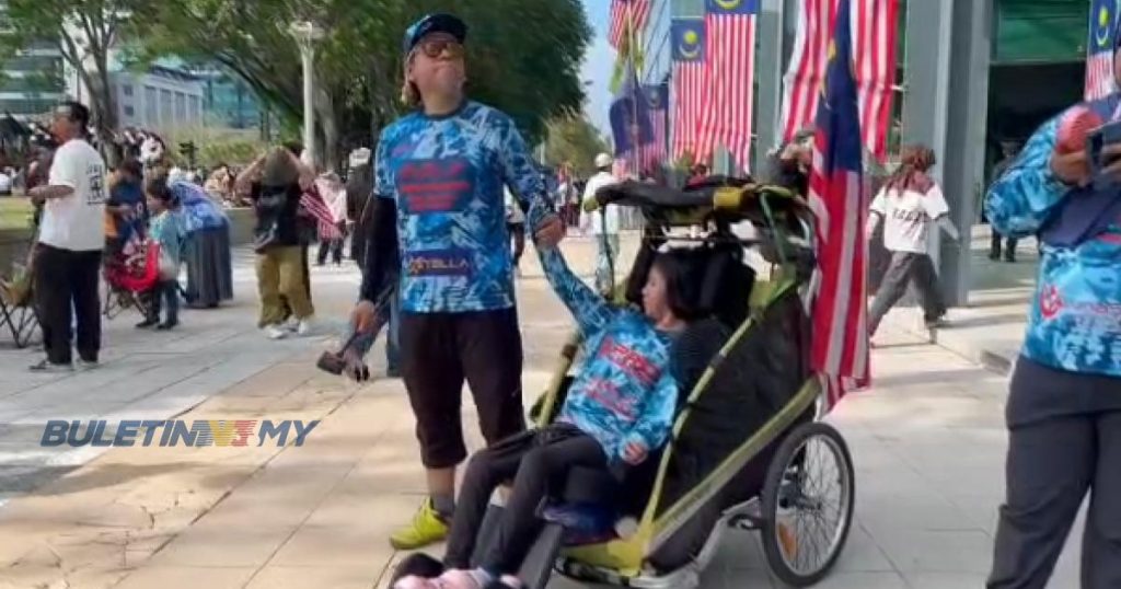 [VIDEO] Sambutan Merdeka pertama buat Dihan | BULETIN TV3 Malaysia