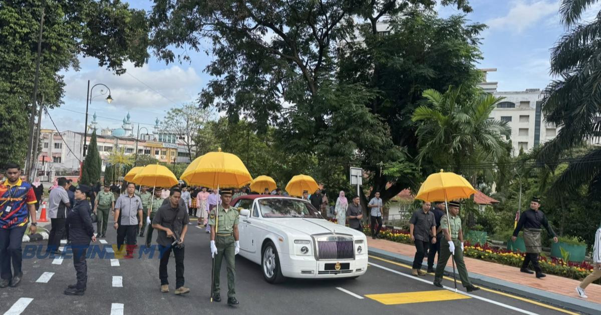 Istiadat pernikahan: Tengku Amir diarak menaiki Rolls Royce, 11 das ...