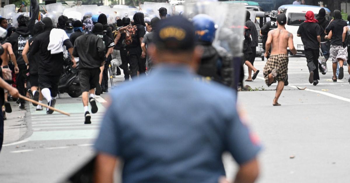 200 ditahan, 143 cedera dalam rusuhan antirasuah di Manila | BULETIN ...