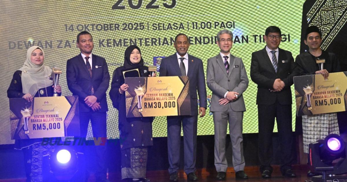 Pensyarah UPSI raih Anugerah Akademik Terbaik Bahasa Melayu 2025 ...