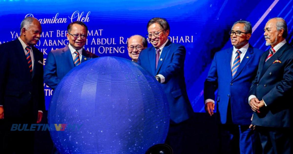 Sarawak utamakan transformasi, kecekapan perkhidmatan awam | BULETIN ...
