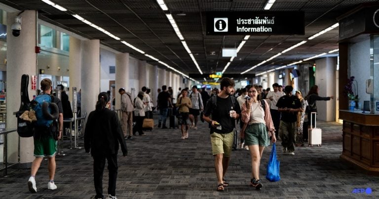 Thailand naikkan caj perkhidmatan penumpang di 6 lapangan terbang ...