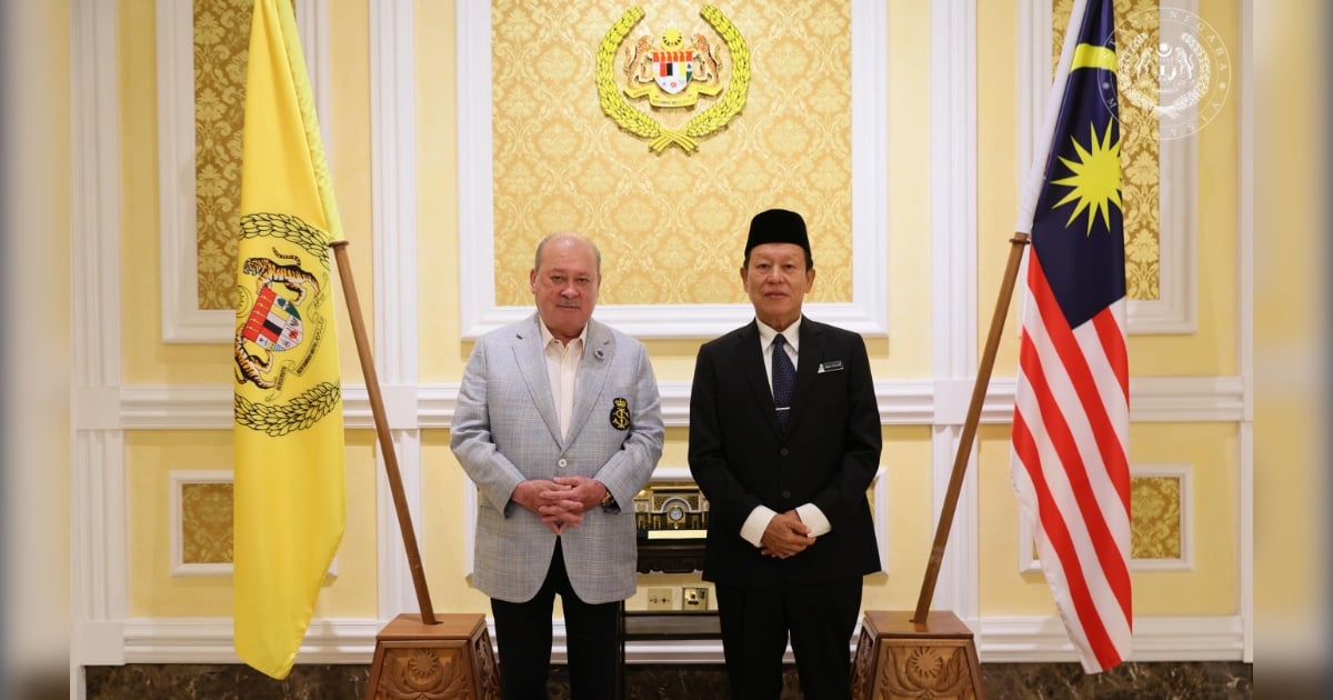 Agong terima menghadap KP SPRM, SPR dan PAT | BULETIN TV3 Malaysia